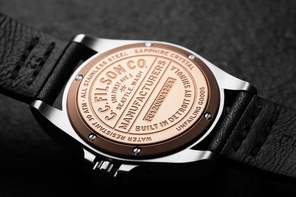 Filson's Retro Dive Watches Are Like Wearing Ernest Hemingway's Beard ...