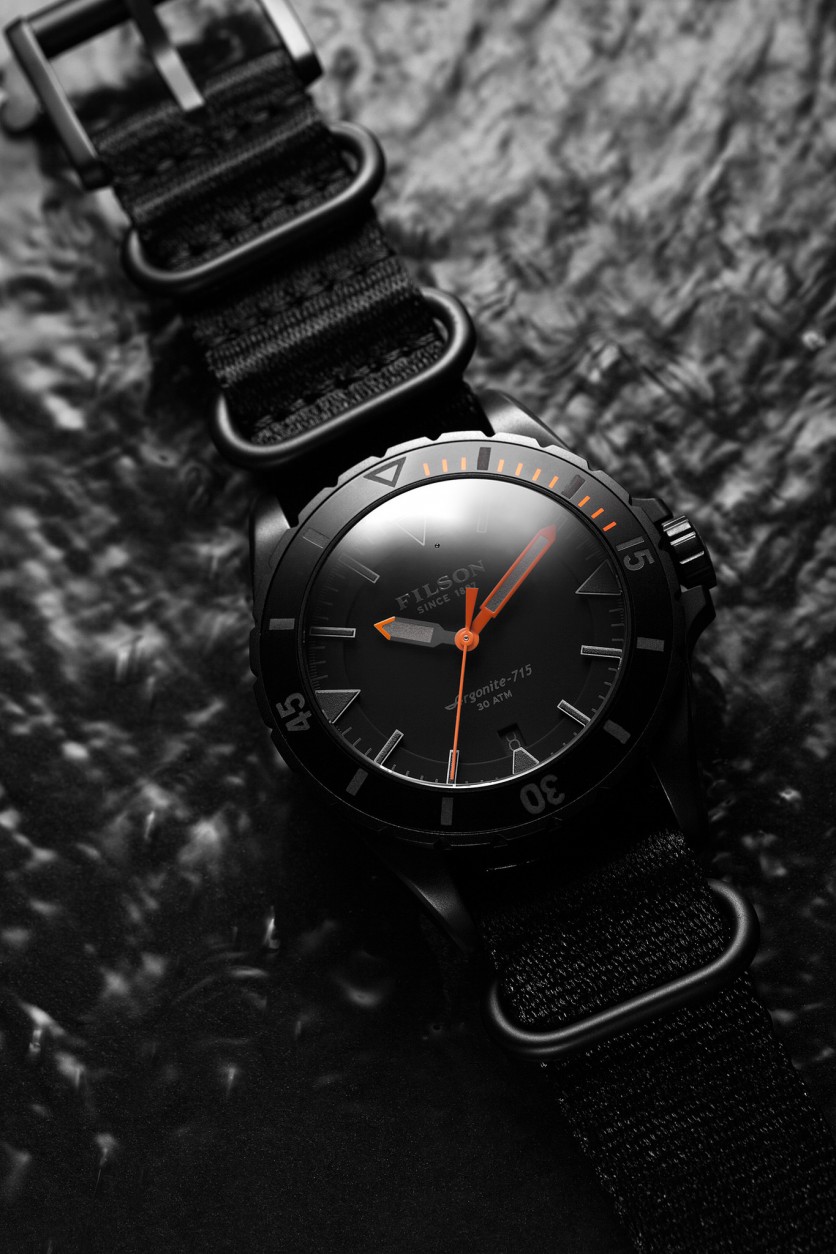 Filson's Retro Dive Watches Are Like Wearing Ernest Hemingway's Beard ...