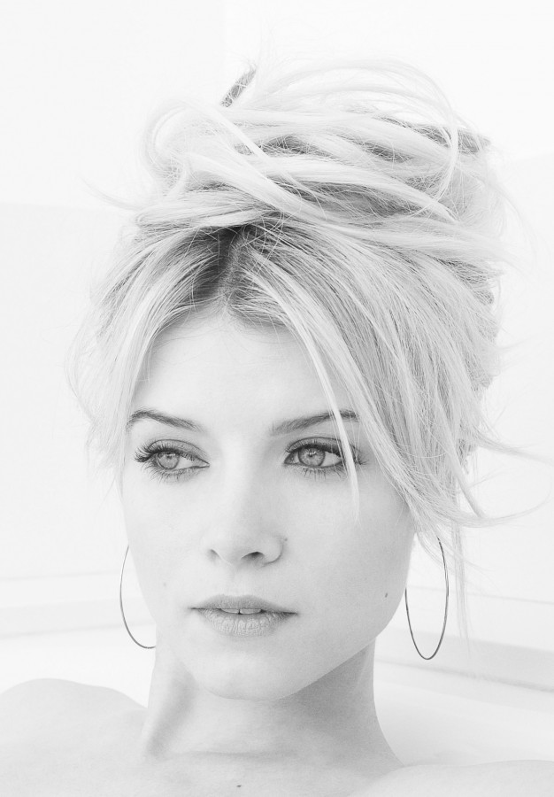 The Path's Sarah Jones Is Our New Cult Favourite - Sharp Magazine