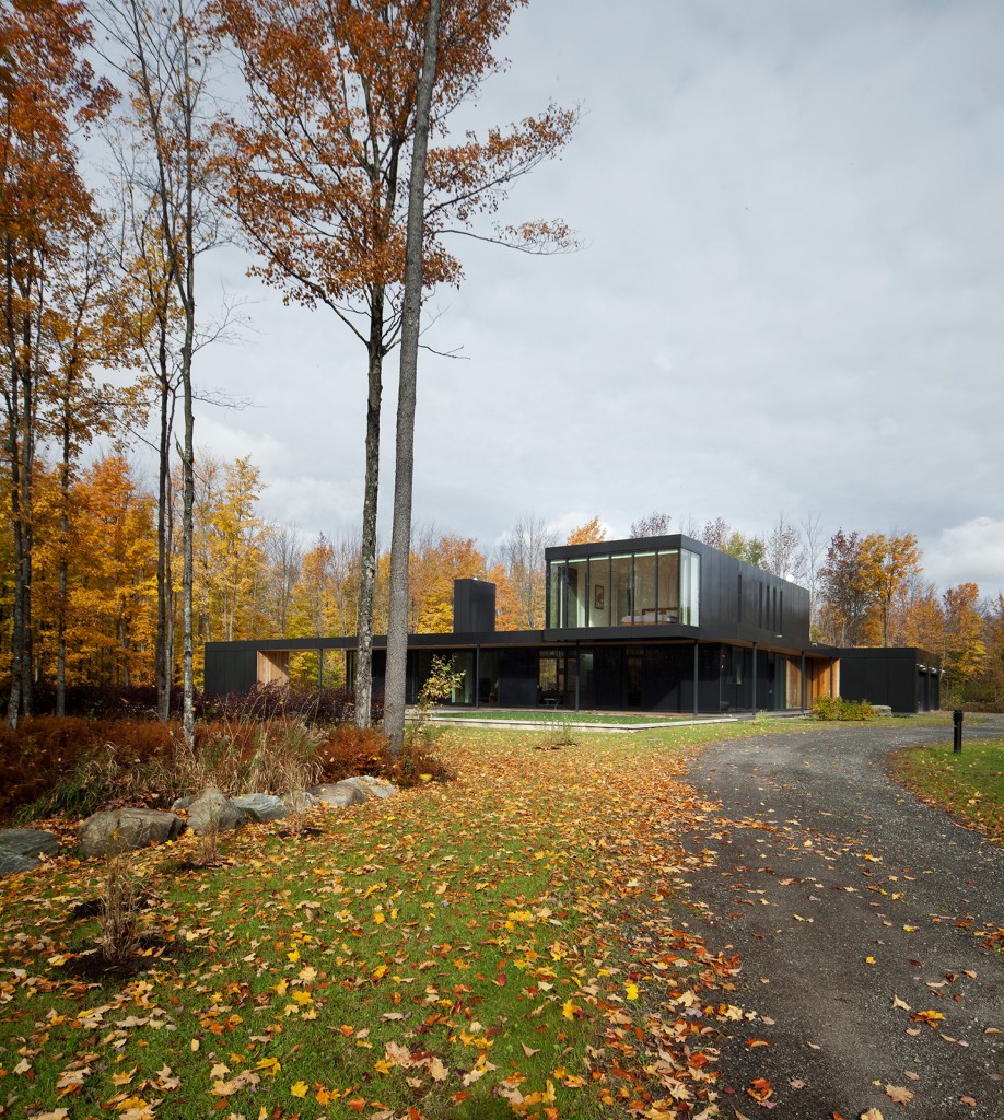 Could This Modern Quebec Wonder Be the Perfect Family Cottage? - Sharp ...