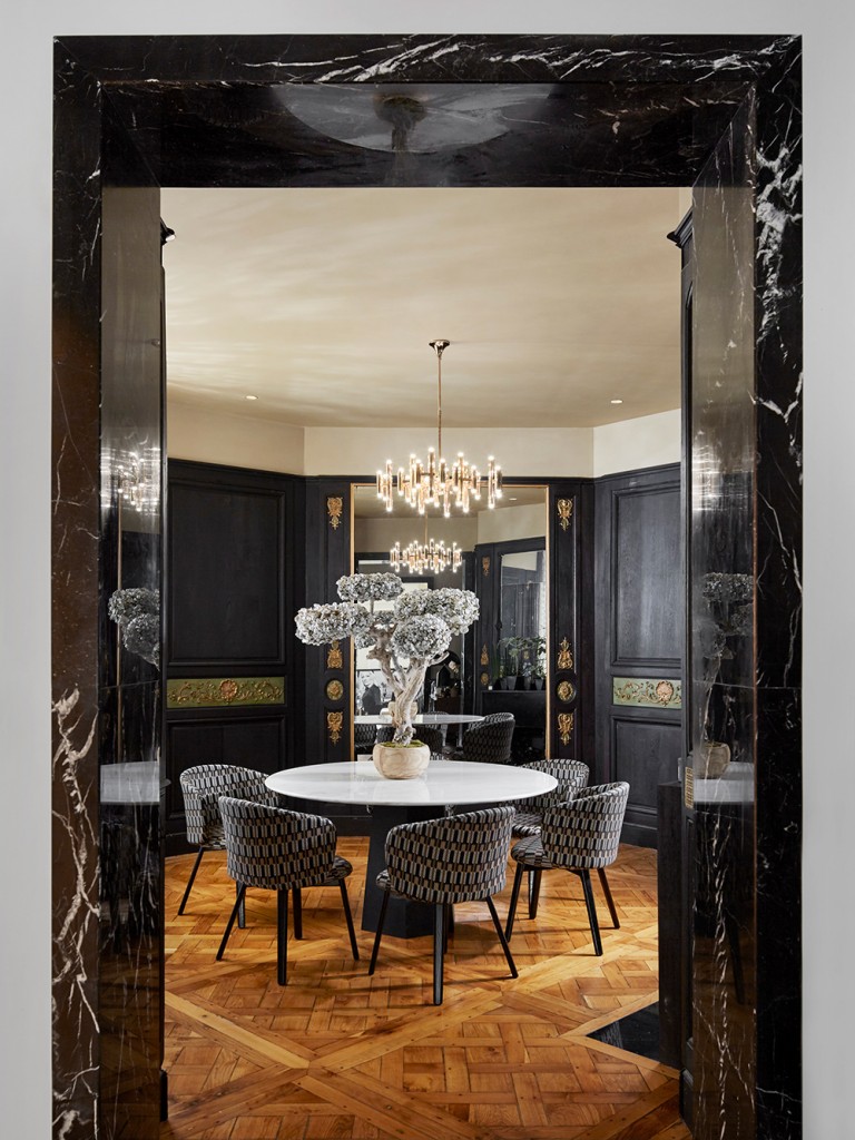 This Paris Apartment Is a Stunning Mix of Modern Design and Classic ...