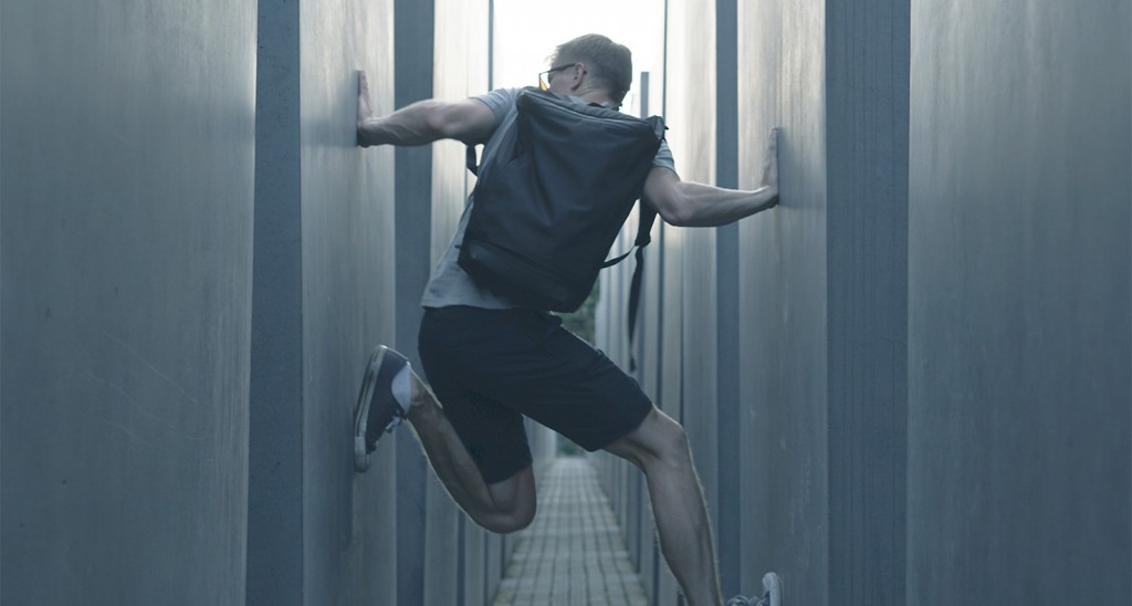 This 'Invisible' Backpack Will Basically Make You a Ninja - Sharp Magazine
