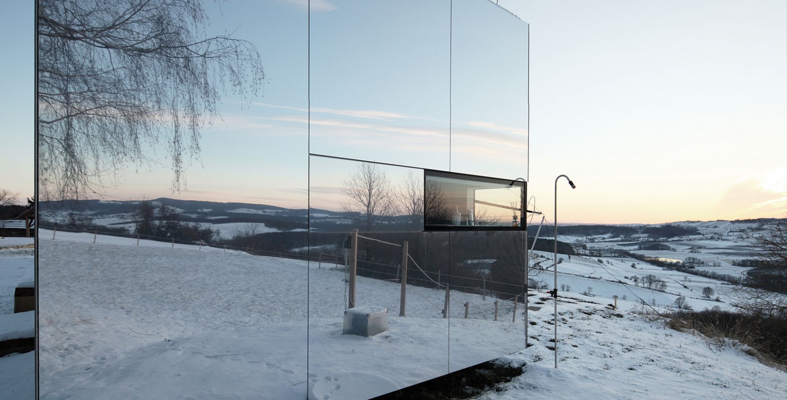 This Invisible Home Lets Nature Take Centre Stage - Sharp Magazine