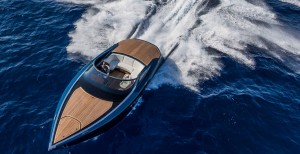 You're Probably Going to Want This Aston Martin AM37 Powerboat - Sharp ...