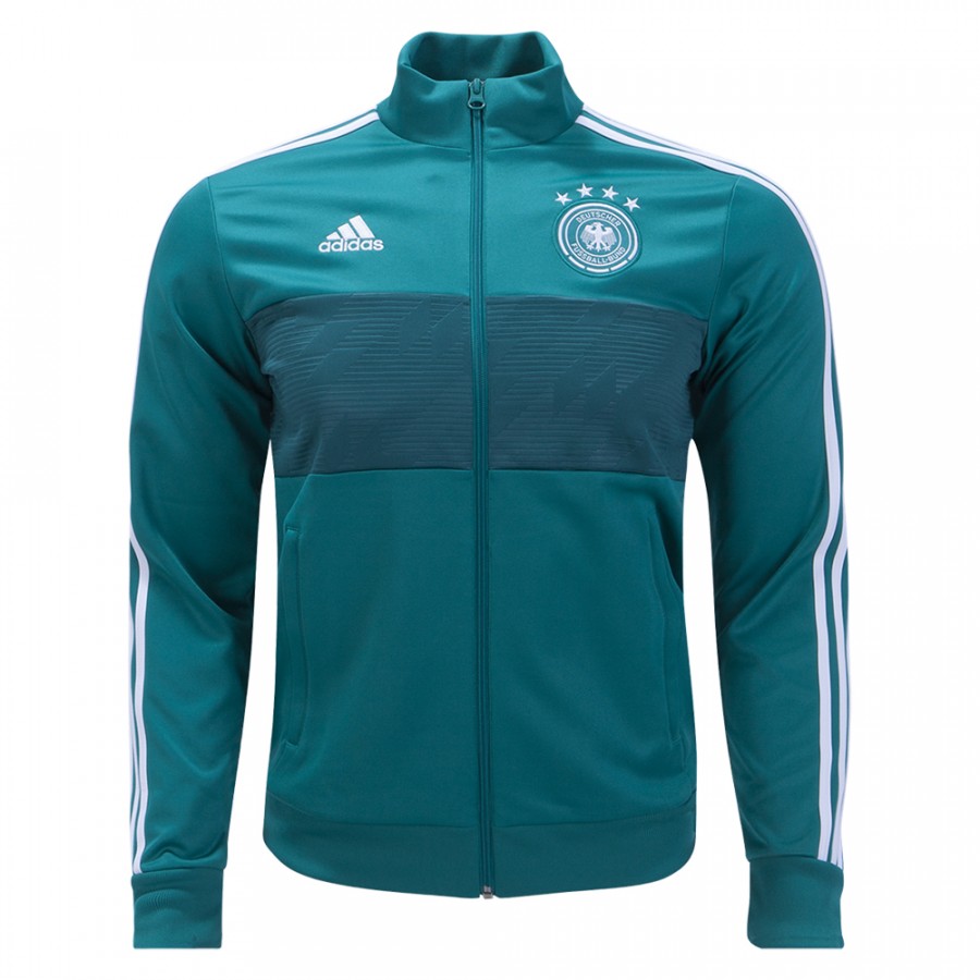 Football Kits Are Our New Favourite Weekend Wear - Sharp Magazine