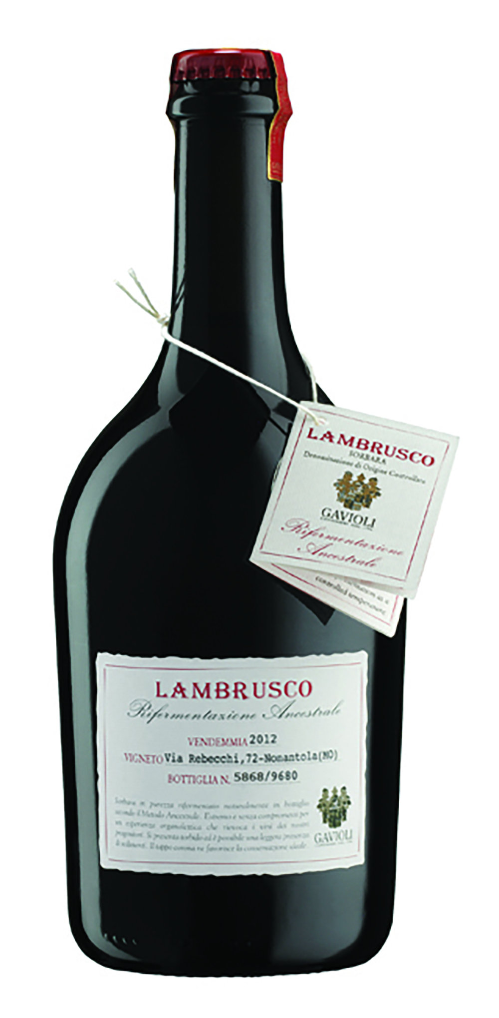 Why You Should Be Drinking Lambrusco, the *Other* Bubbly - Sharp Magazine