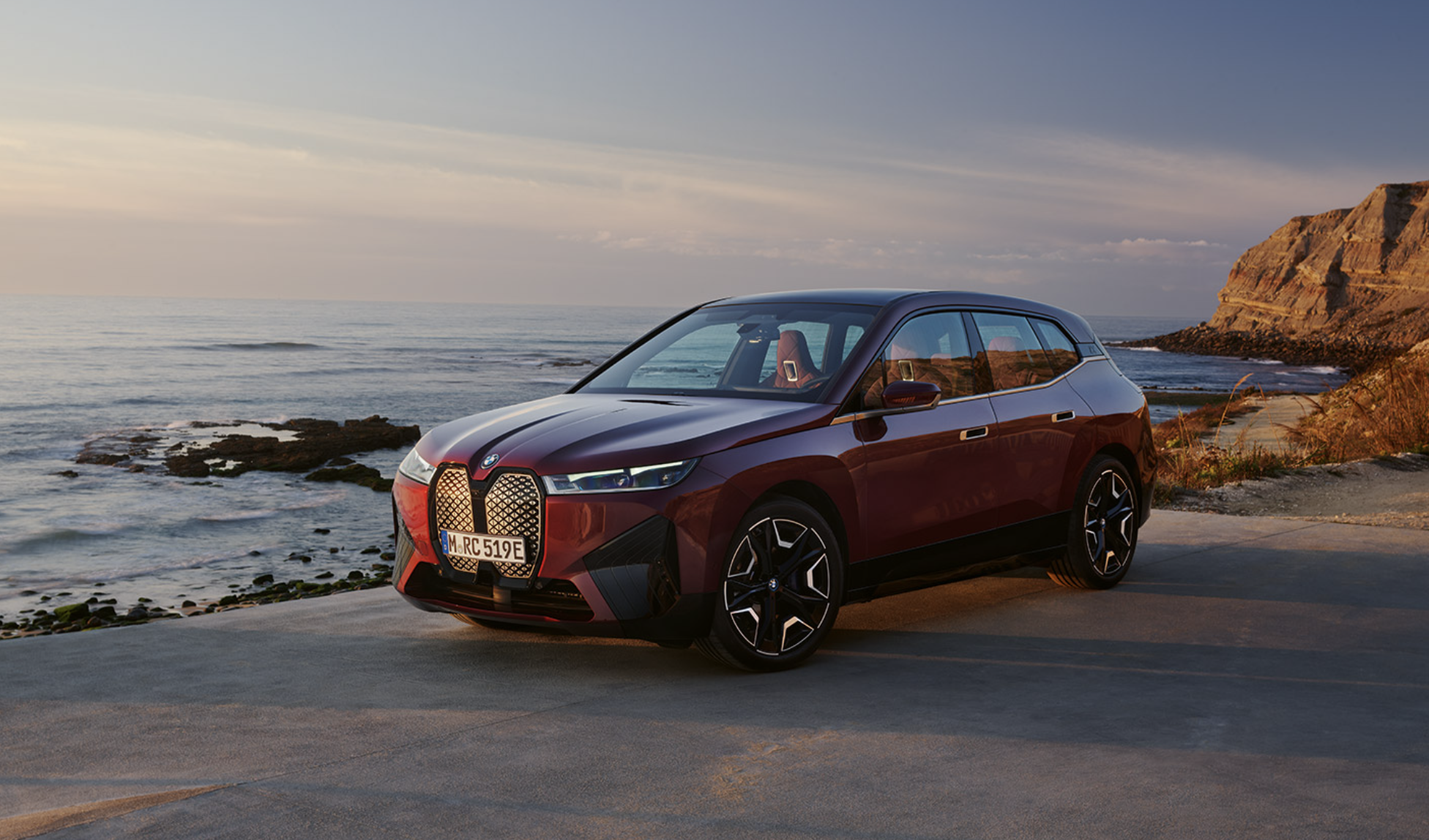 In the New BMW iX, Technology is Often Invisible - Sharp Magazine