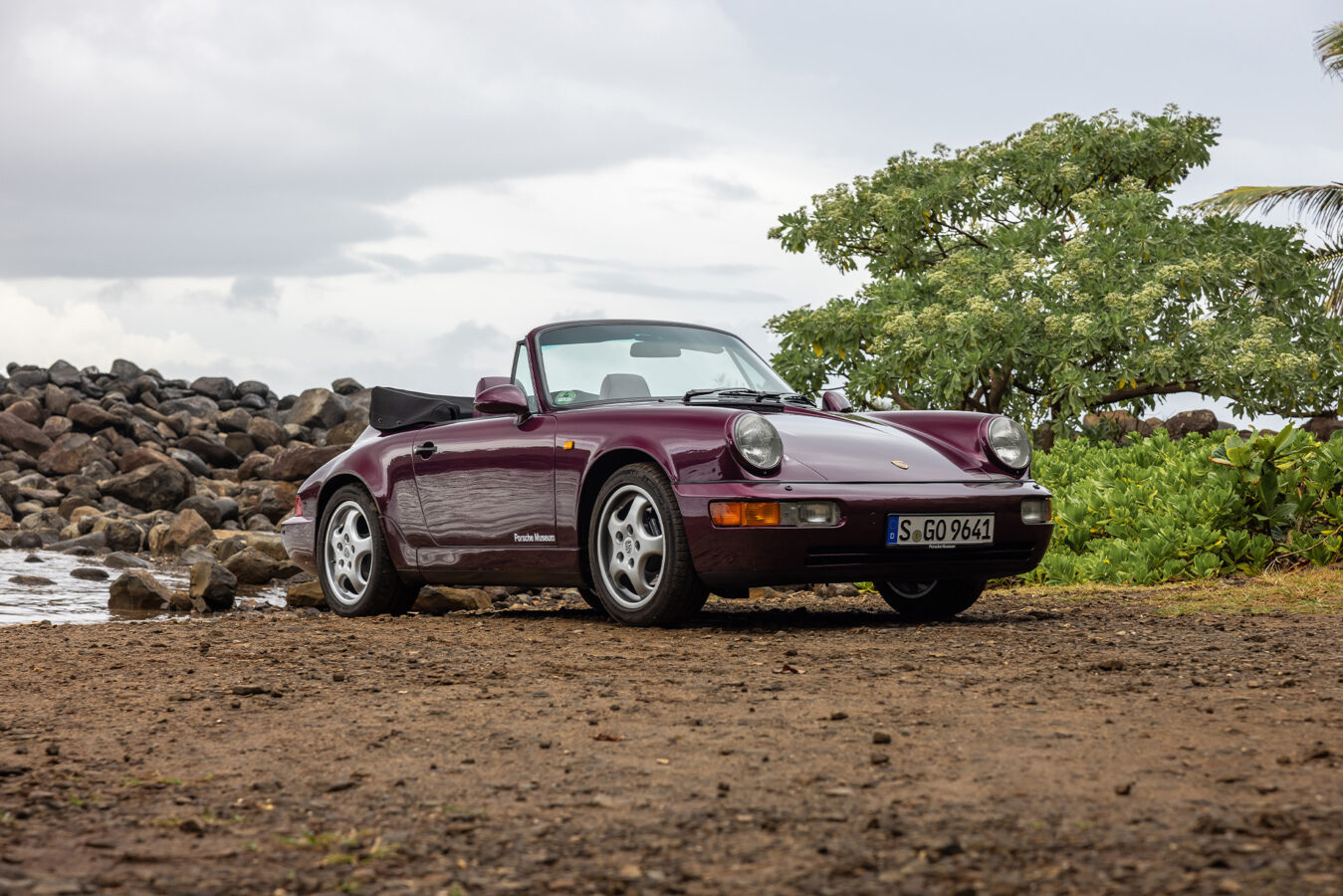 Roaming Around Hawaii in a Vintage Porsche 911