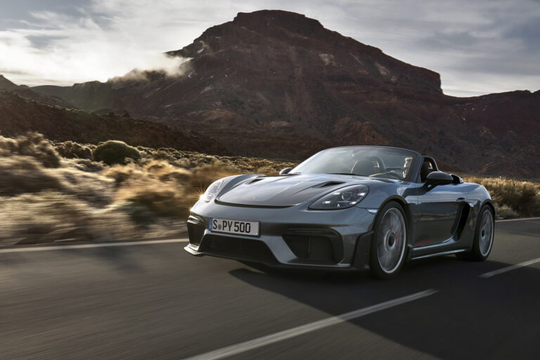 Porsche 718 Spyder RS: Summer Convertible - Sharp Magazine