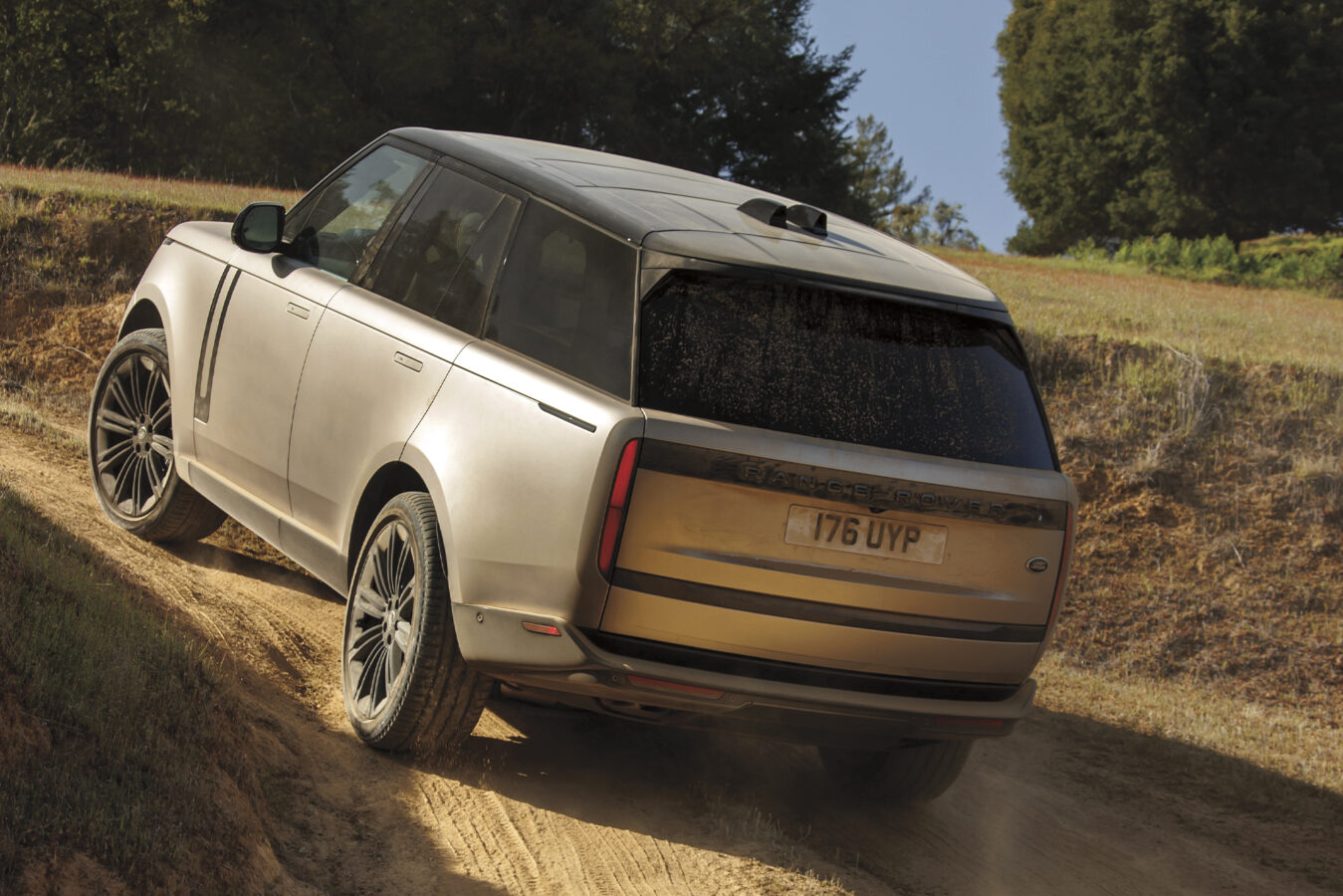 Range Rover: Take A Ride in the Fifth Gen - Sharp Magazine