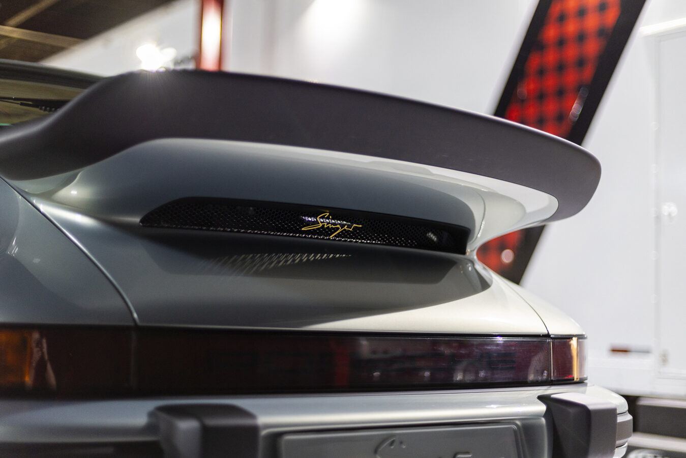 The Ultimate Vintage 911: $3-Million Porsche Reimagined by Singer Makes ...