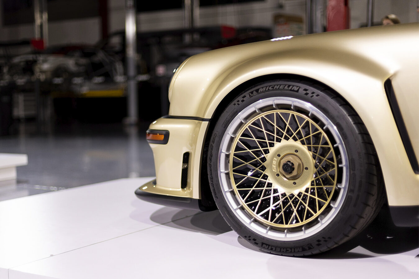 The Ultimate Vintage 911: $3-Million Porsche Reimagined by Singer Makes ...