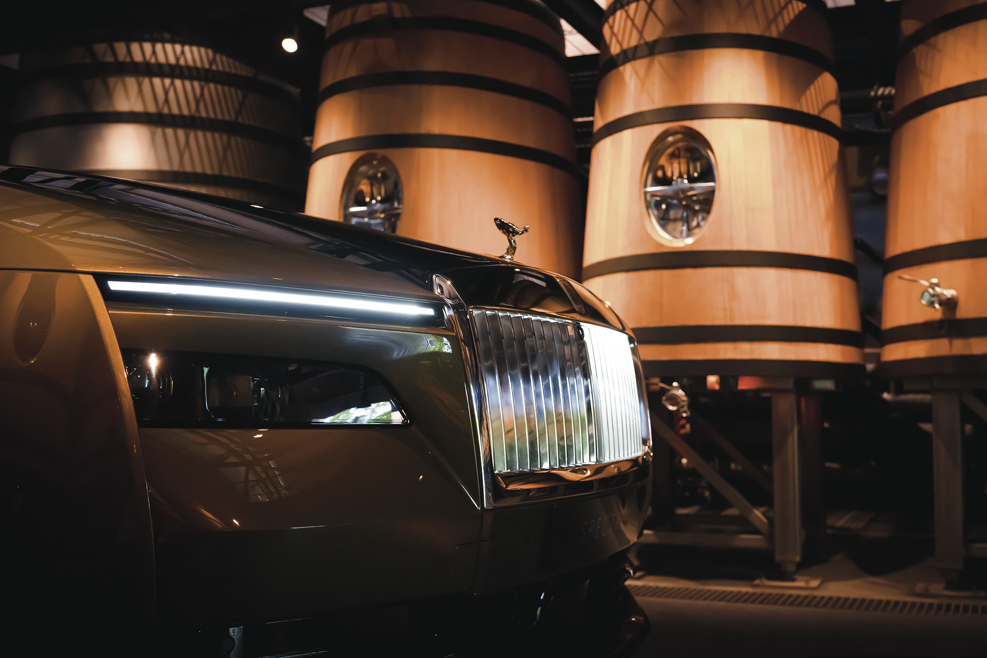 Driving the All-Electric Rolls-Royce Spectre - Sharp Magazine