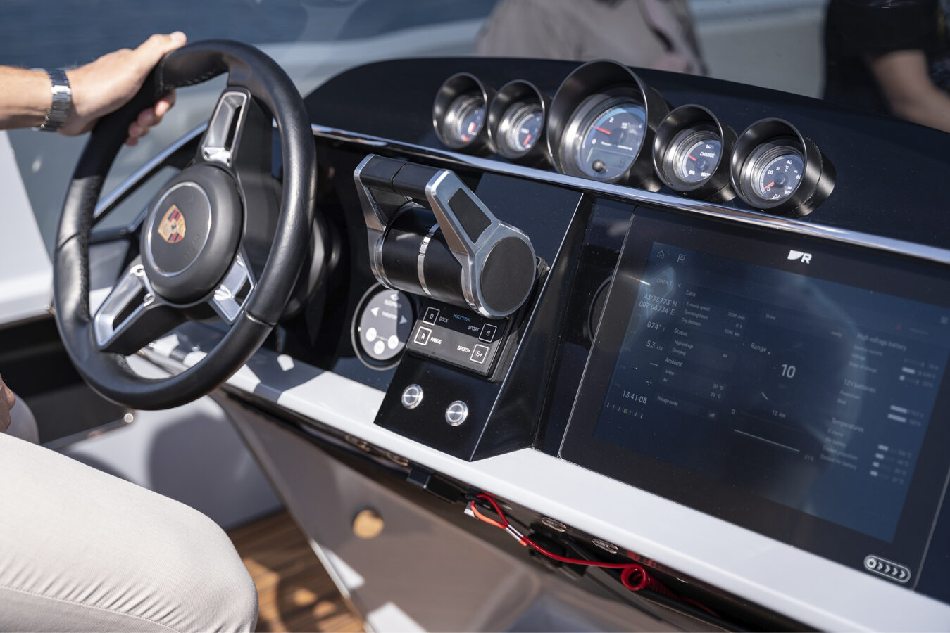 Climb Aboard The Frauscher x Porsche 850 Fantom Air - Sharp Magazine