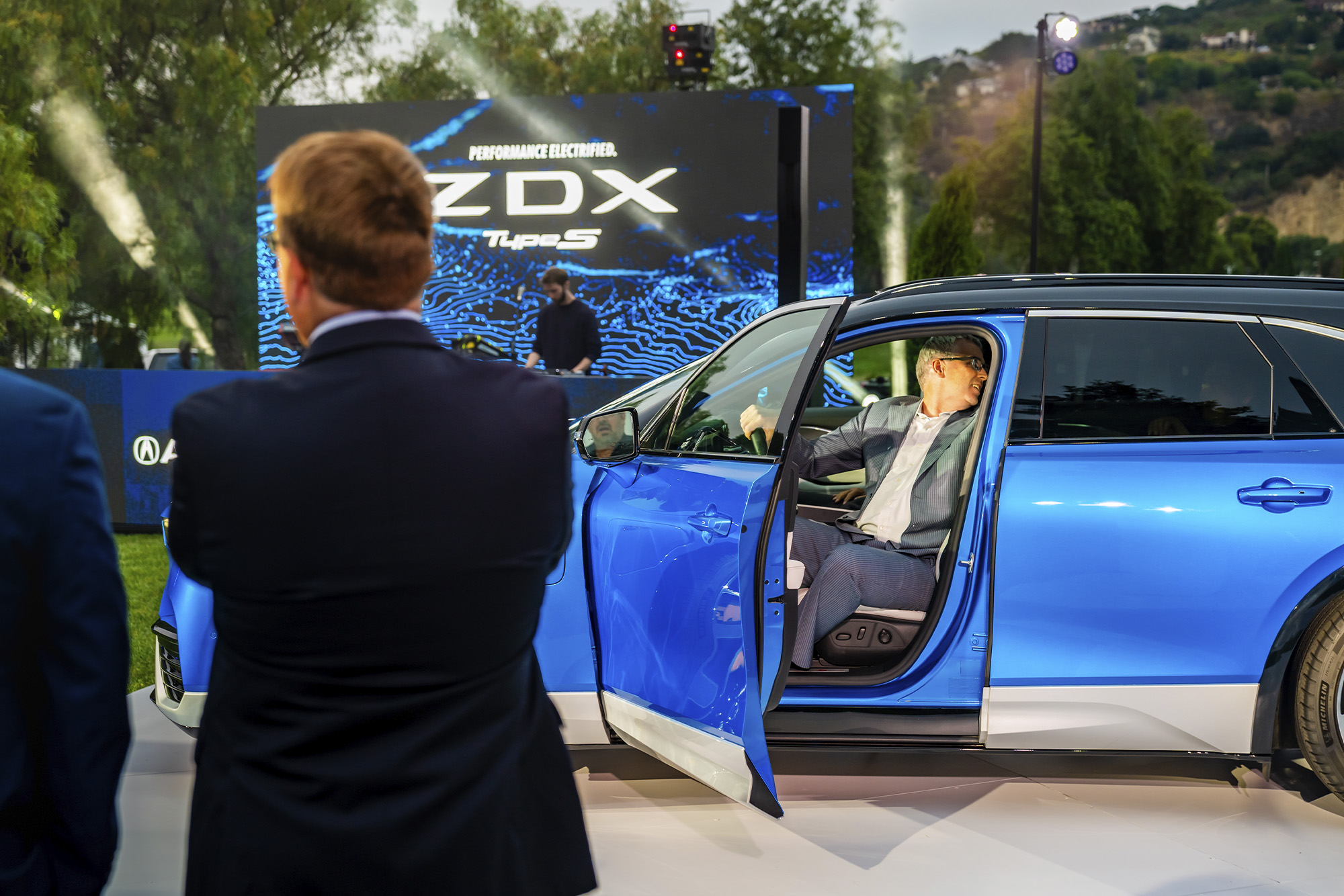 SHARP Drives: An Electric Acura Crossover Made for Back Roads - Sharp ...