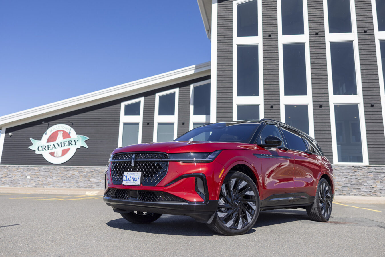 SHARP Drives: The Screen-o-licious 2024 Lincoln Nautilus SUV - Sharp ...