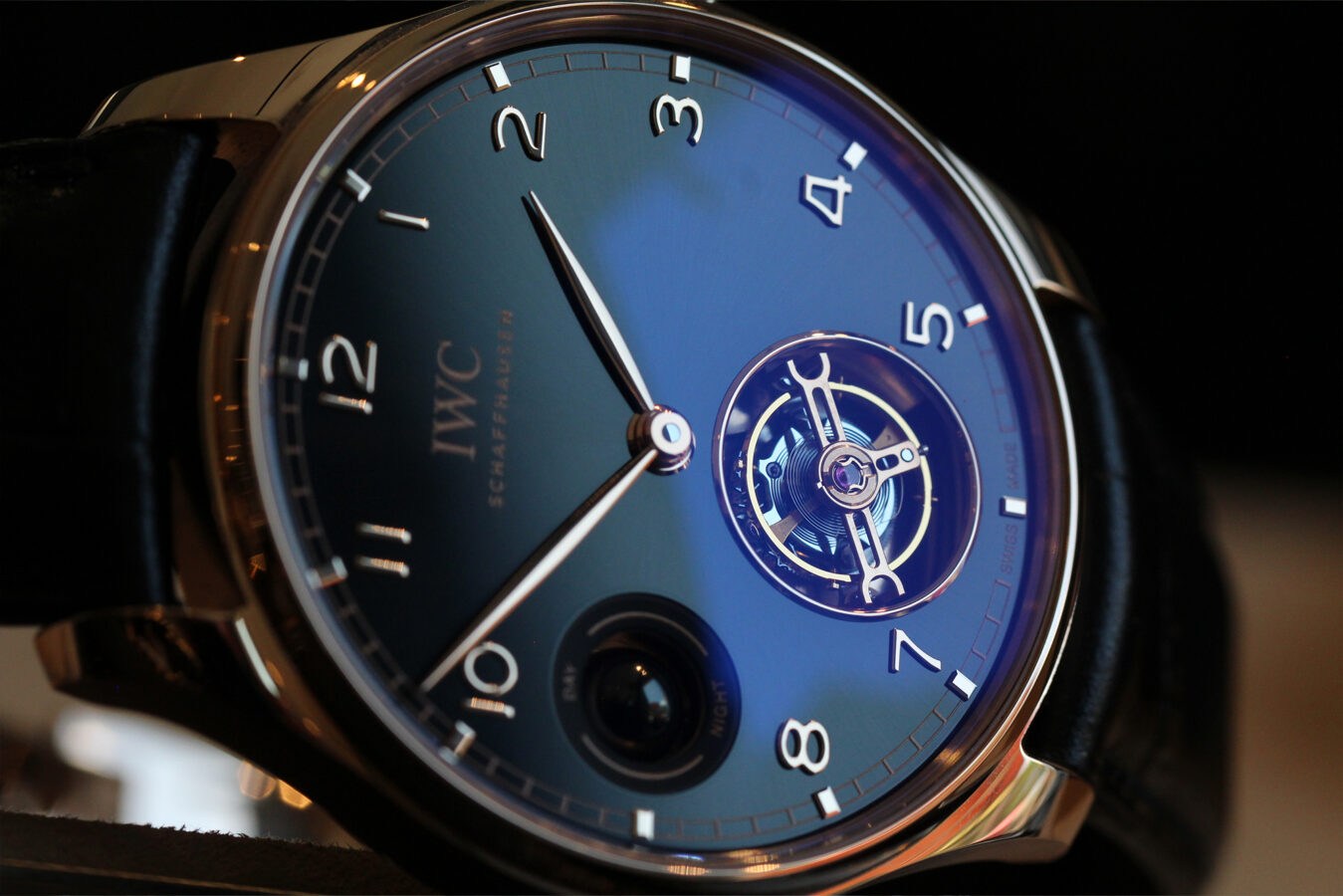 A Look Inside L'Oro, Toronto’s Newest Luxury Watch Destination - Sharp ...