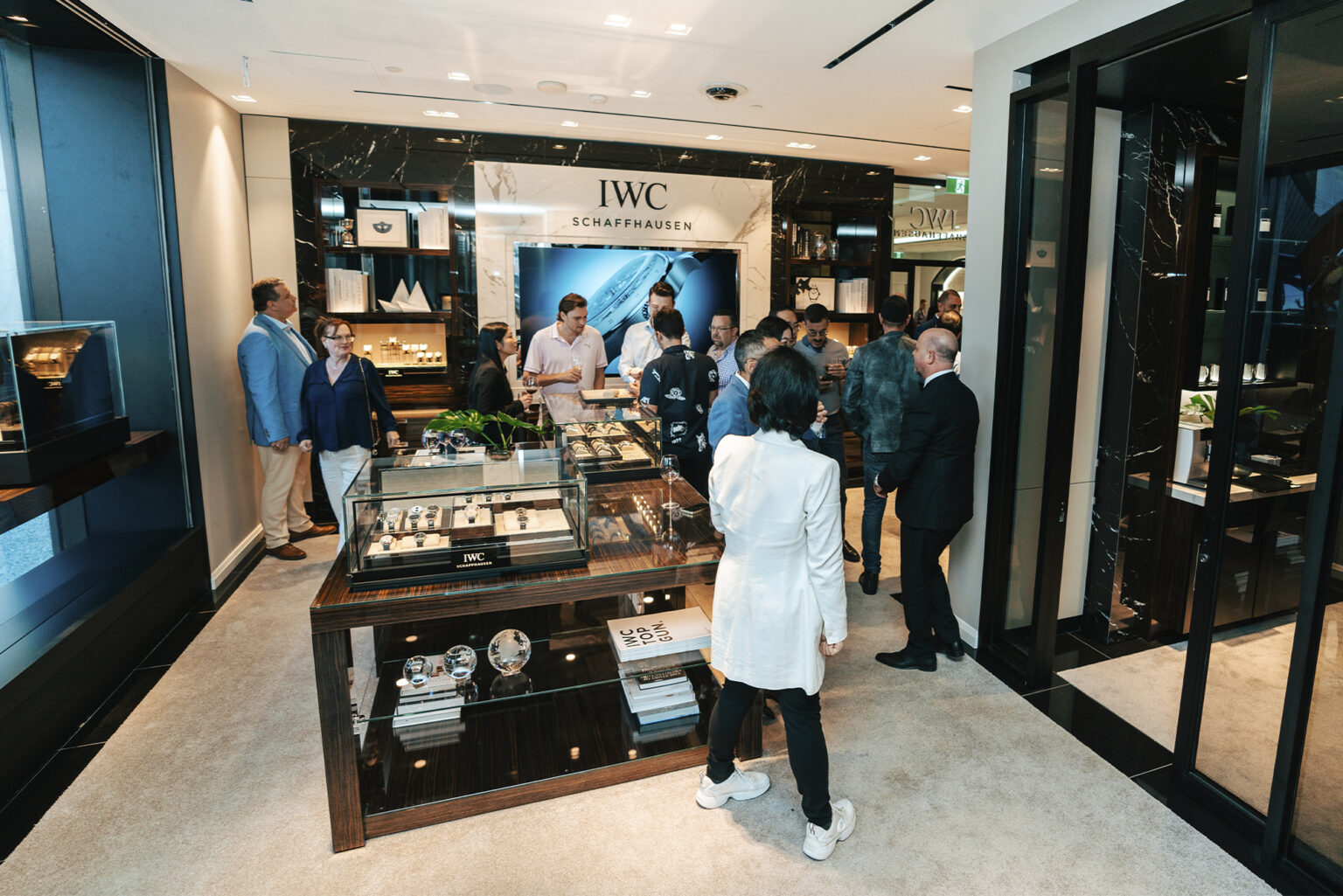 A Look Inside L'Oro, Toronto’s Newest Luxury Watch Destination - Sharp ...