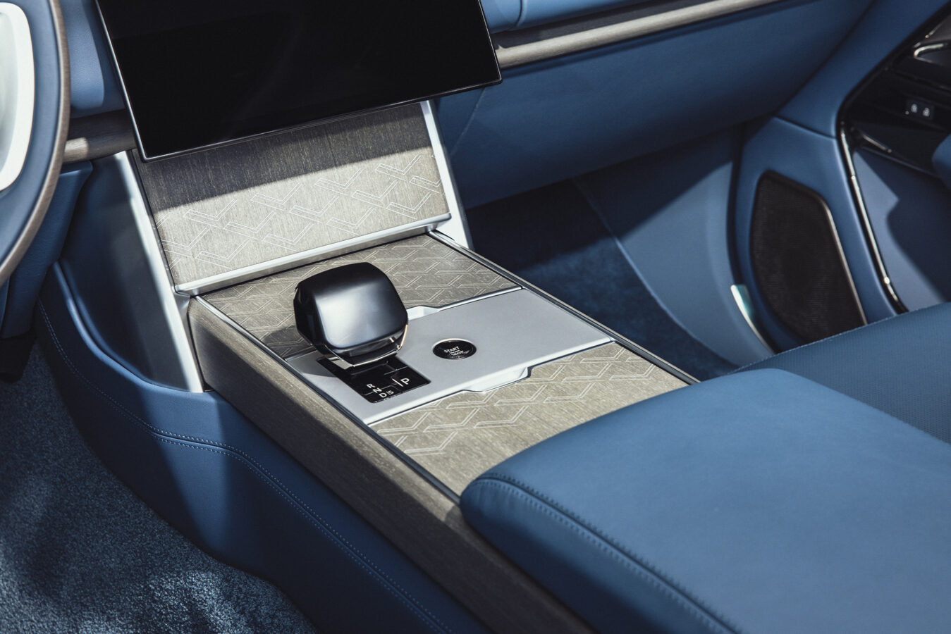 Here's All You Need To Know About the Range Rover SV Arete - Sharp Magazine