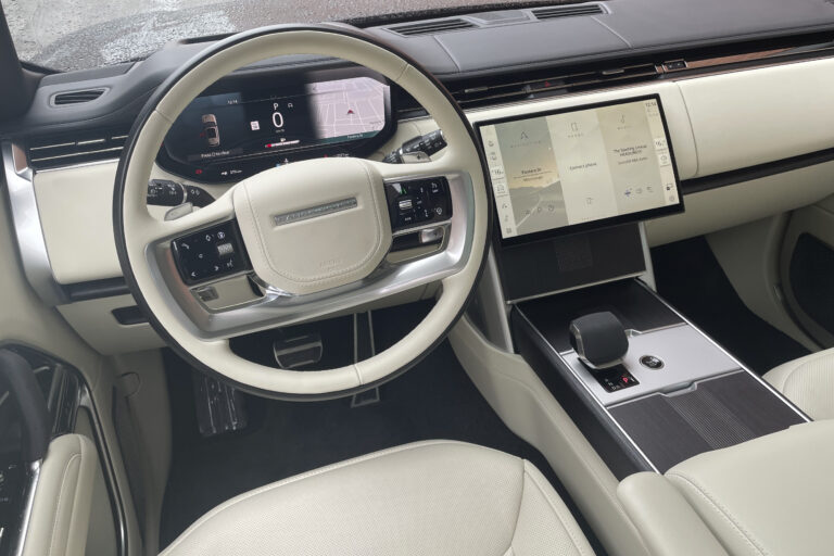 SHARP Drives: Range Rover LWB Autobiography - Sharp Magazine