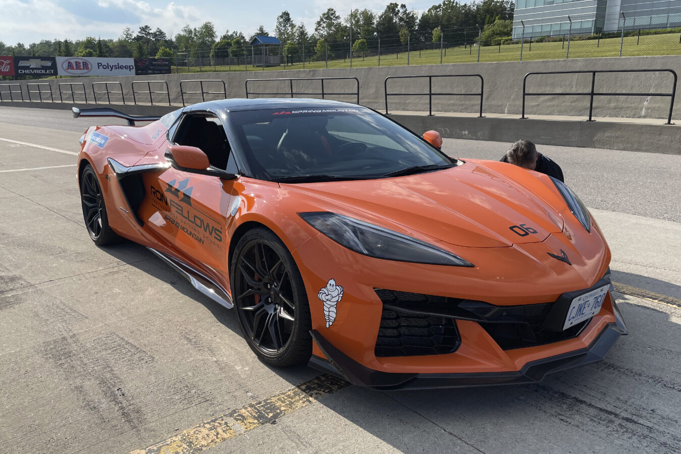 SHARP Drives: The Chevrolet Corvette Stingray & Corvette Z06 - Sharp ...