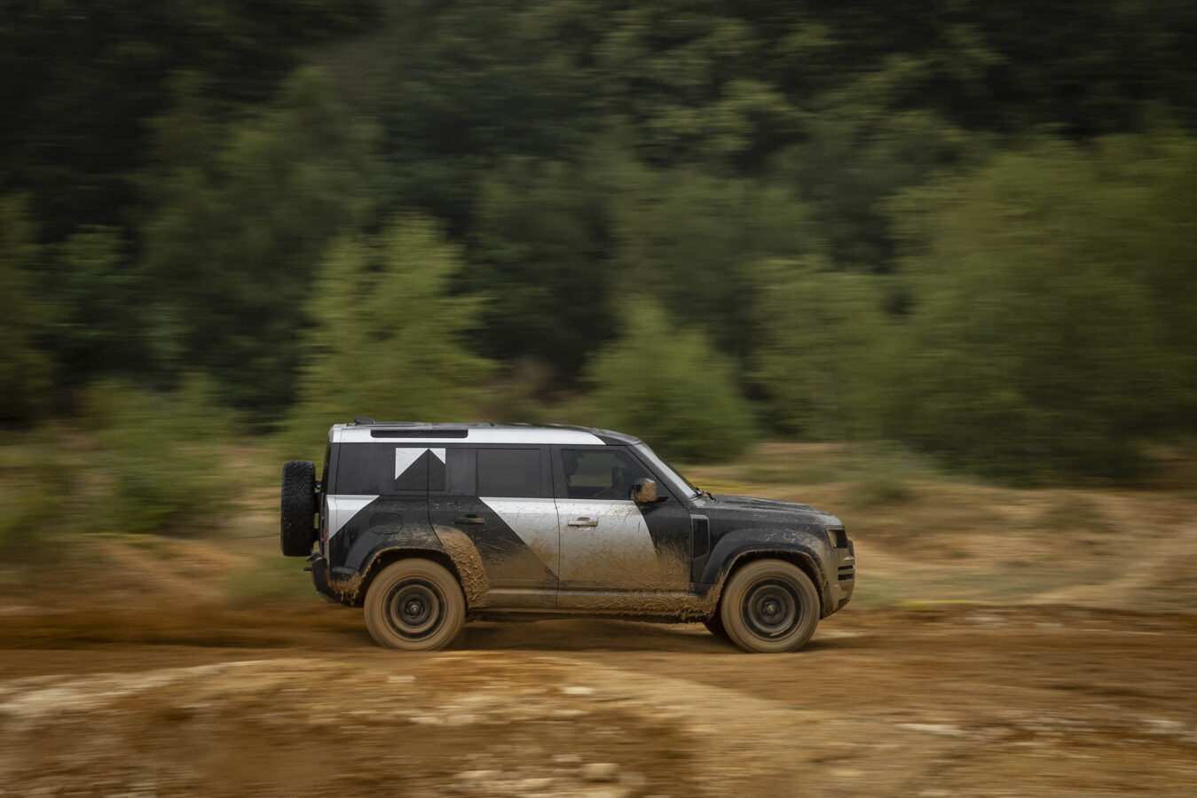 Flagship Defender OCTA Debuts at Goodwood Festival of Speed - Sharp ...