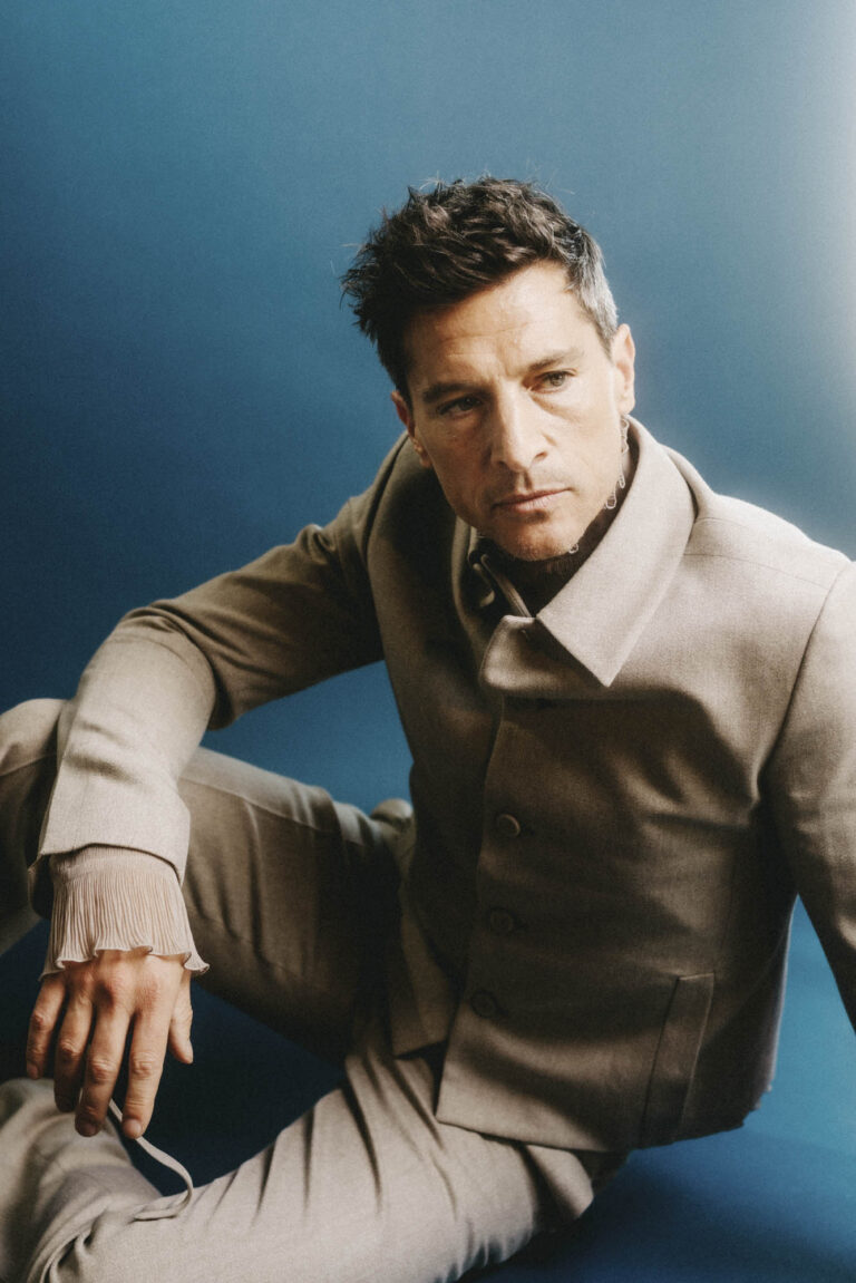 Simon Rex on "Blink Twice" & the Power of Positive Thinking - Sharp ...