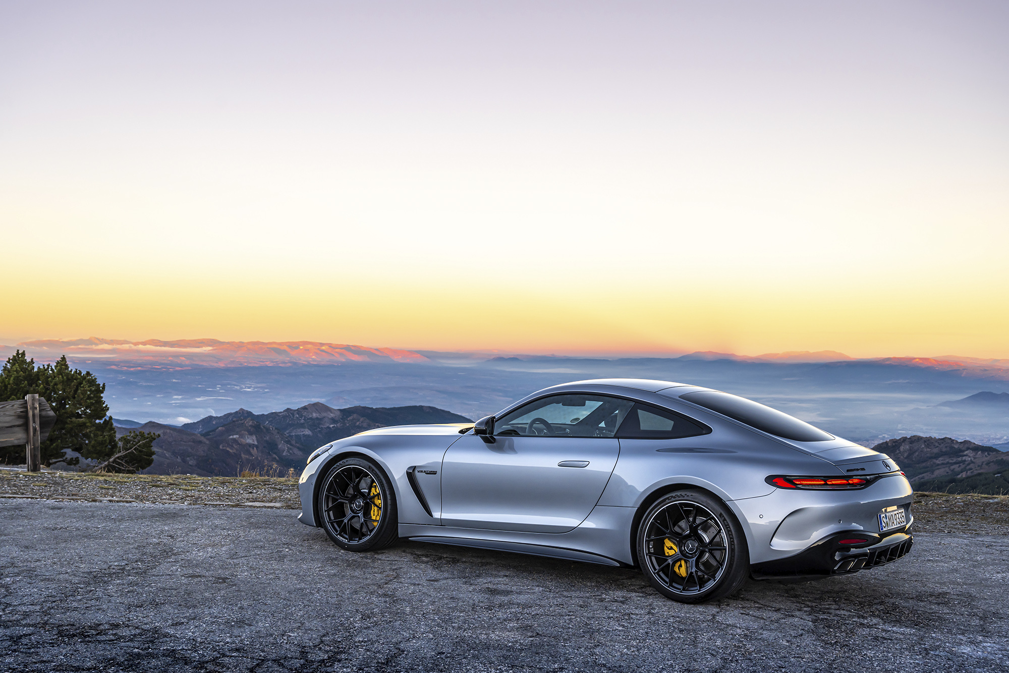 SHARP Drives: Mercedes Second-Generation AMG GT - Sharp Magazine