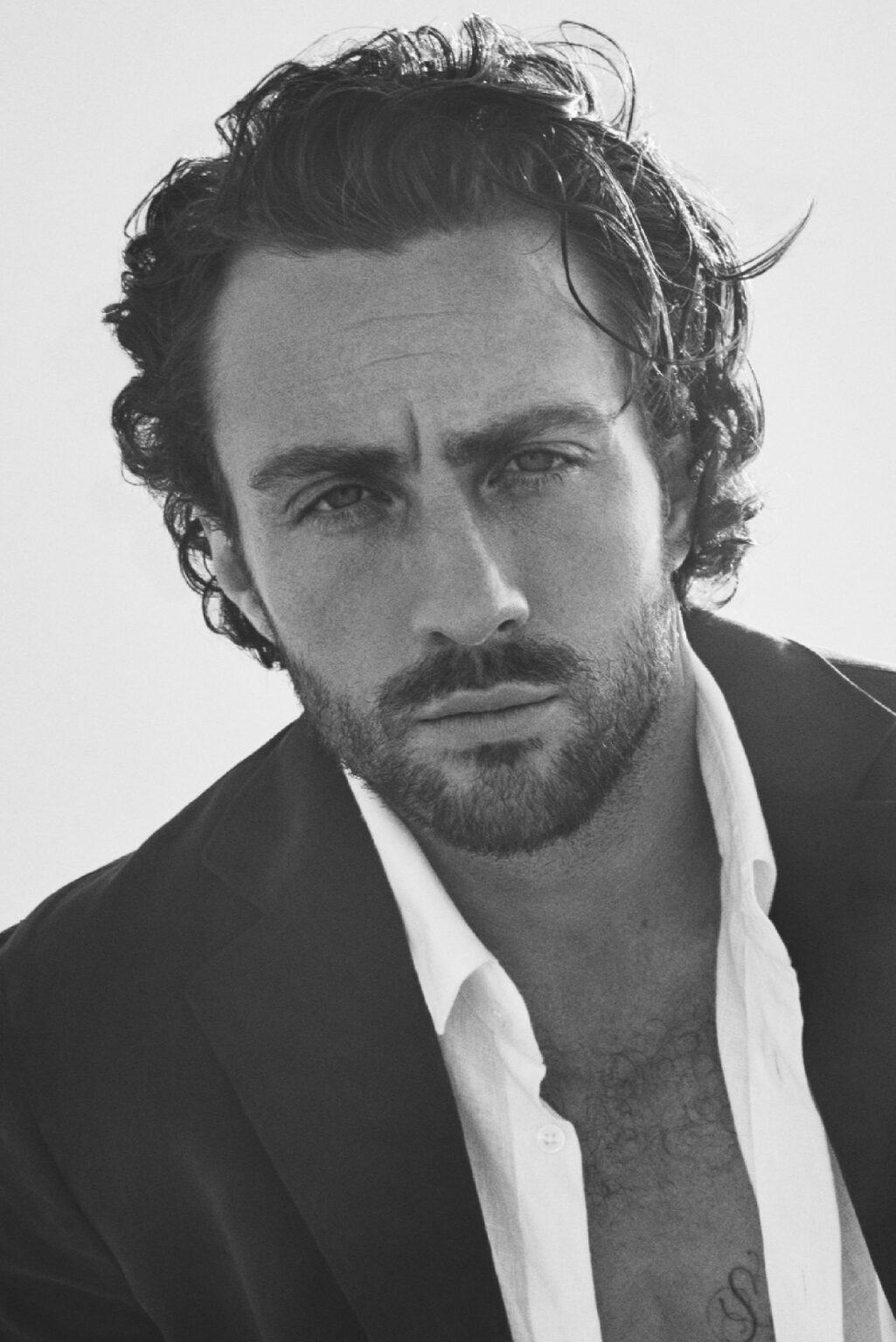 Aaron Taylor-Johnson Talks Armani Acqua di Giò Elixir - Sharp Magazine