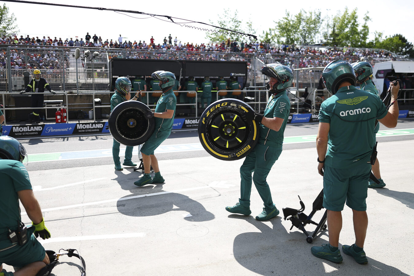 See Club 1959 With Glenfiddich & Aston Martin Formula One Team - Sharp ...