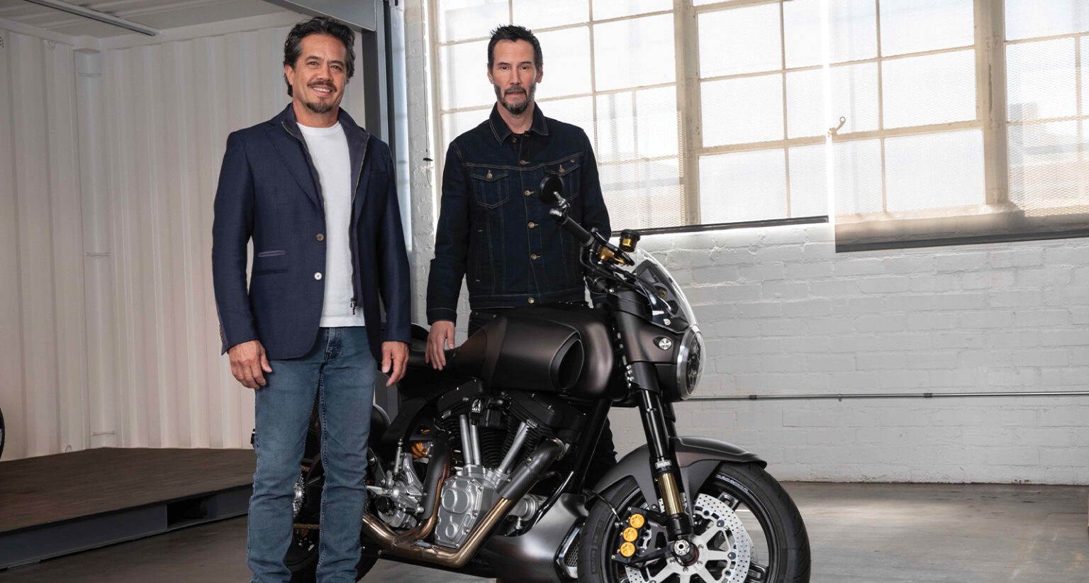 Keanu Reeves on Arch Motorcycle With Co-Founder Gard Hollinger - Sharp ...