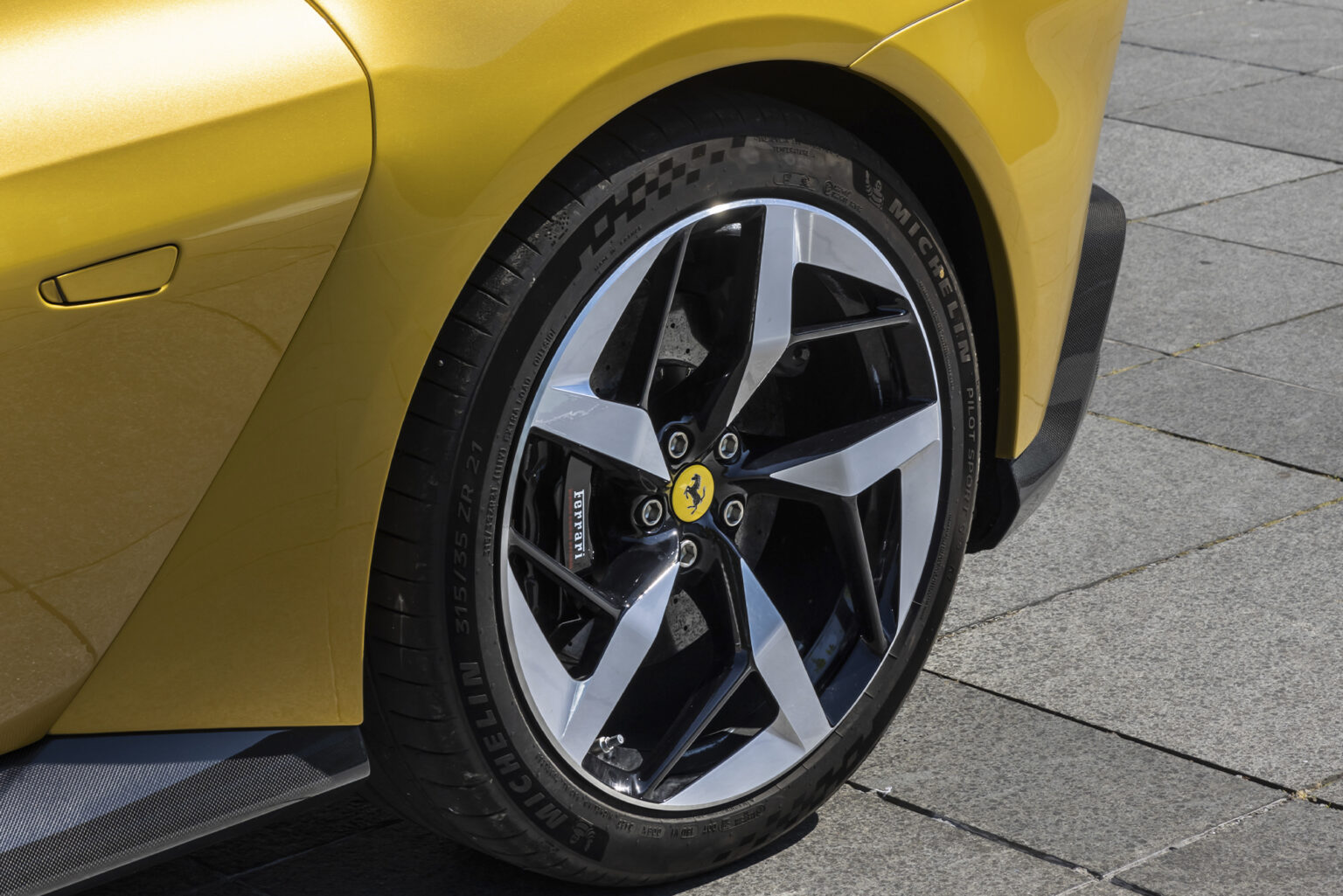 SHARP Drives: The Ferrari 12Cilindri Gives the V12 An Encore - Sharp ...