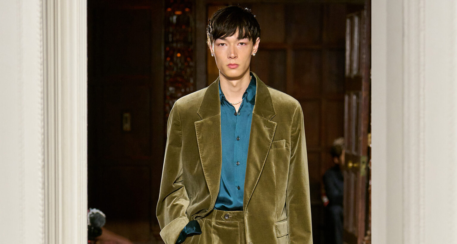 In Fall Men's Fashion, Texture is Trending: See the Best Looks - Sharp ...