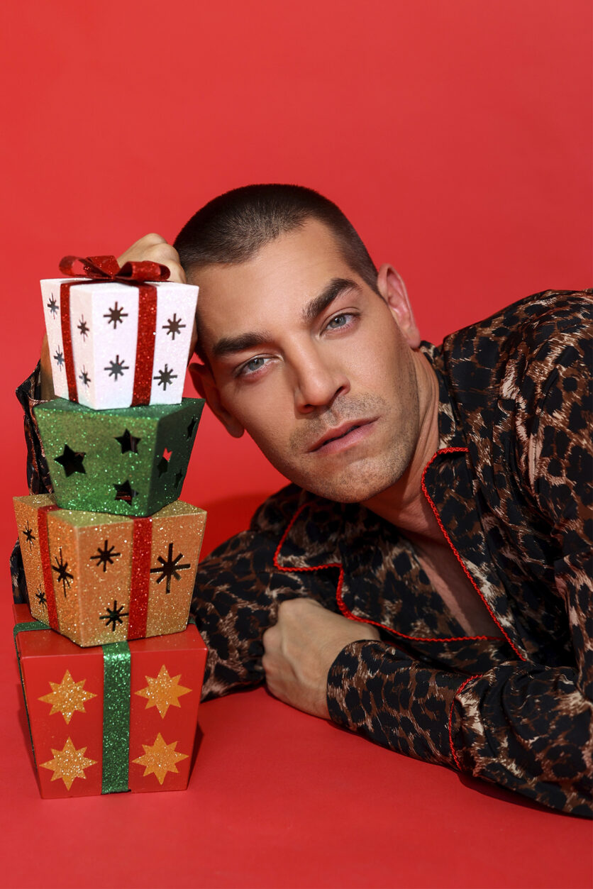 Las Culturistas' Matt Rogers Takes Us On His Holiday Tour - Sharp Magazine