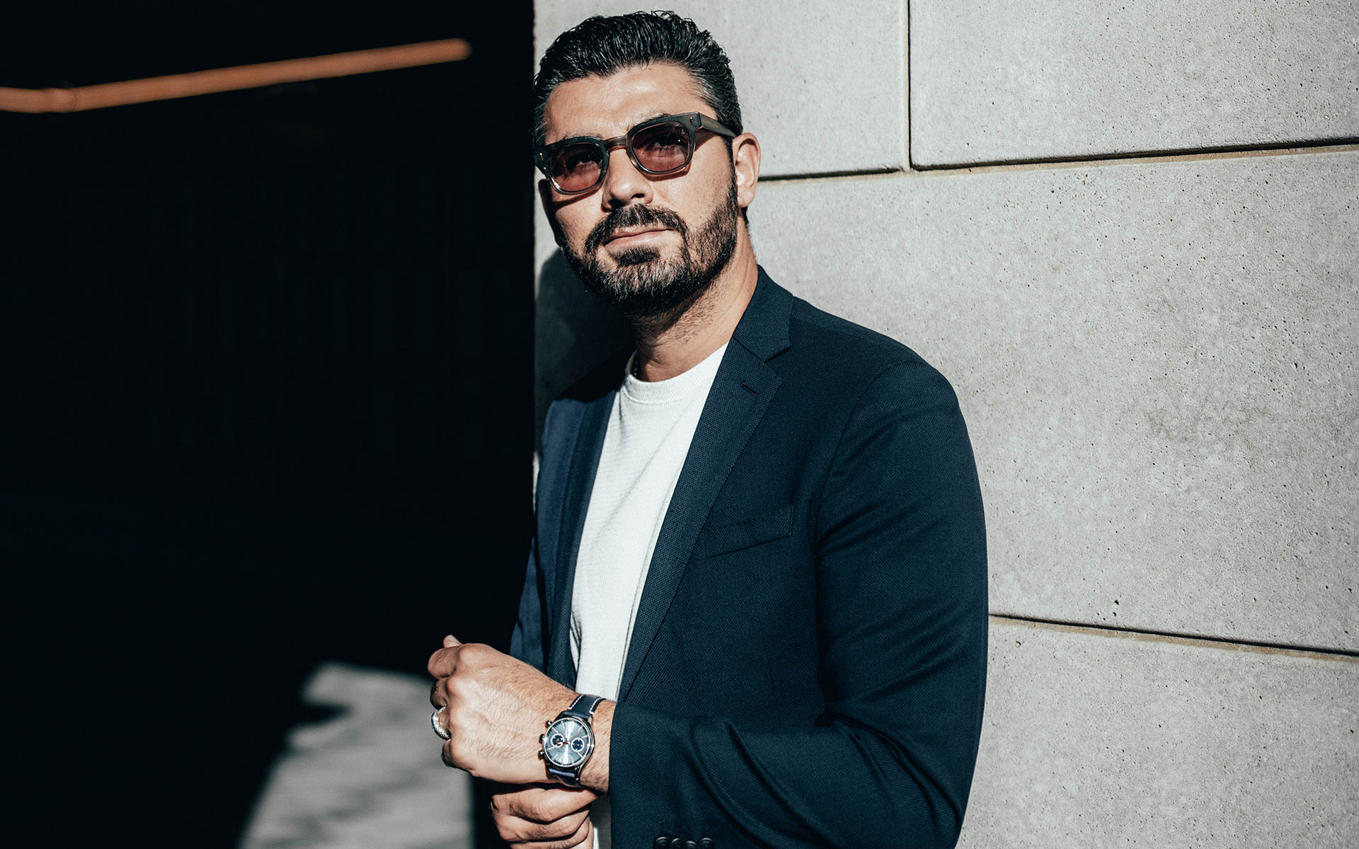 Frederique Constant Hits the Road With Austin-Healey - Sharp Magazine