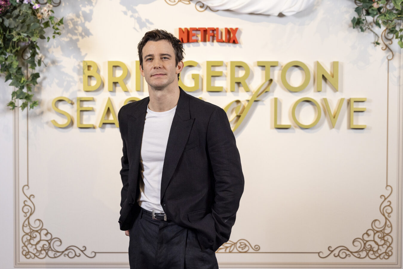 In Bridgerton Season 4, Luke Thompson Breaks the Mold - Sharp Magazine